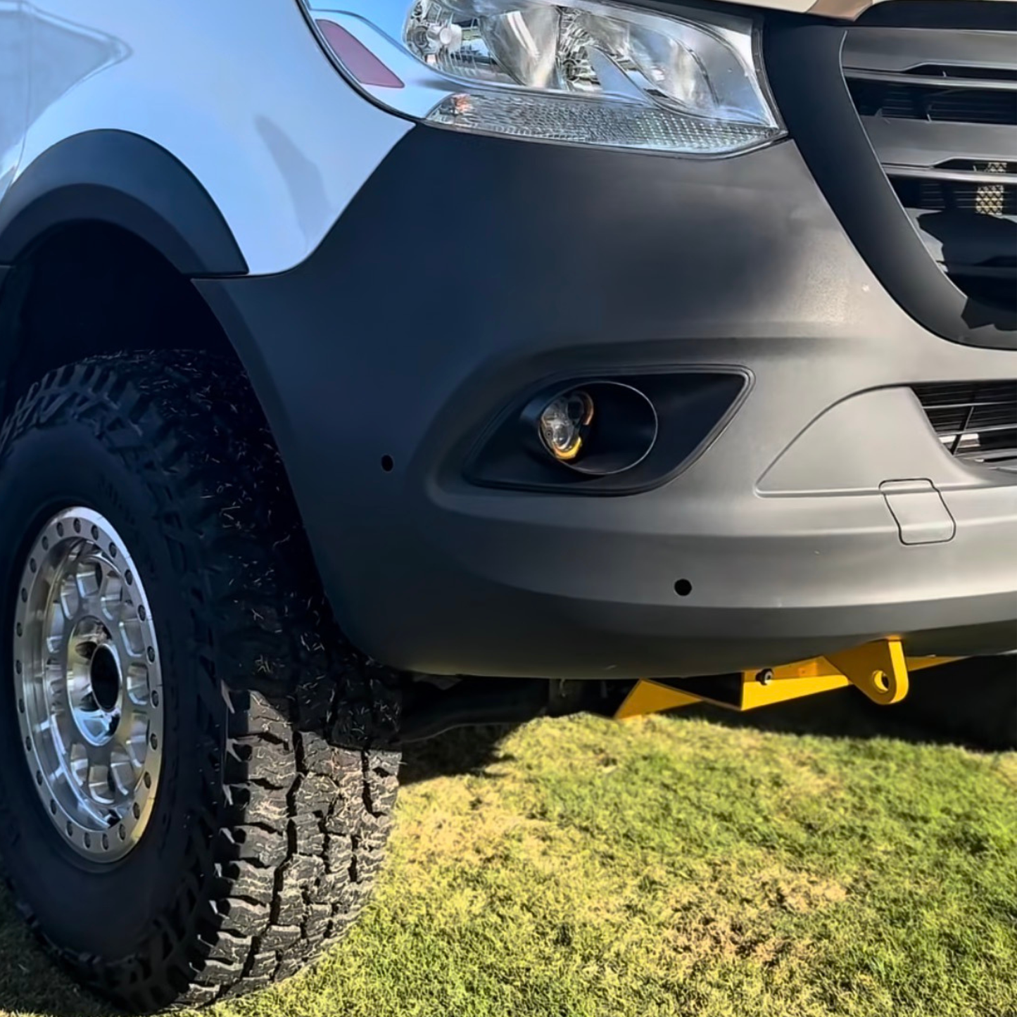 Fog Light Kit for Mercedes Sprinter (2019-2025) – LOST HIWAY